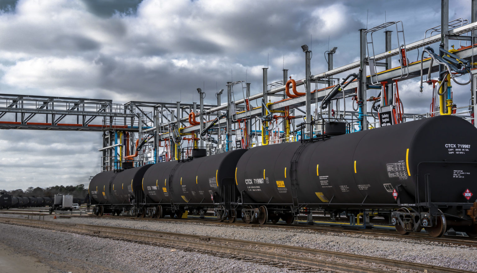 SR Jefferson Railcar Refined Product Gasoline Petroleum Loading Rack ...